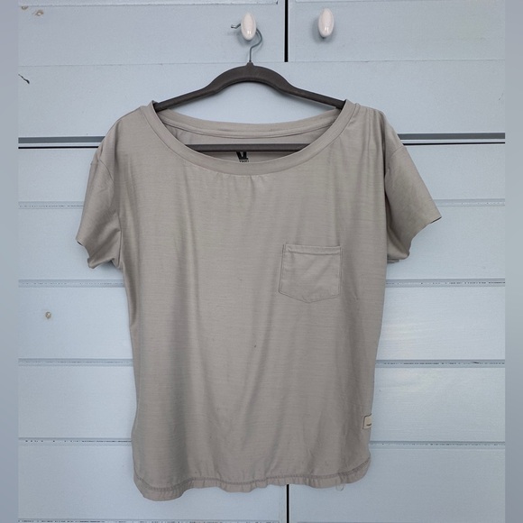 Vuori | Tops | Vuori Lux Performance Tee Dove Grey Small | Poshmark